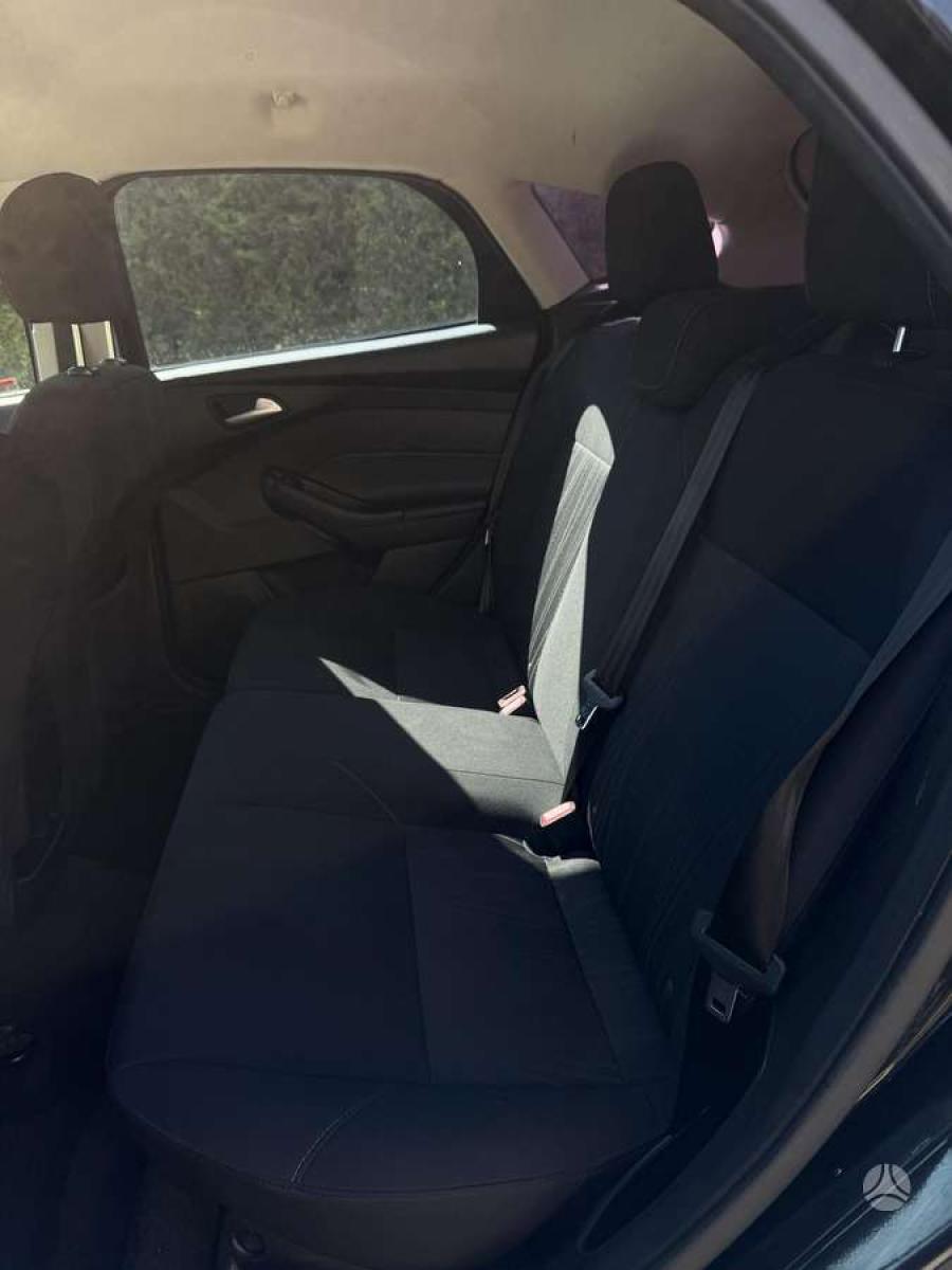 Black Ford Focus 2016 in Vilnius, with an engine capacity of 2.00 L and mileage of 170 thousand km for 4850 €, photo 16 on AUTOMOTO.COM.LV