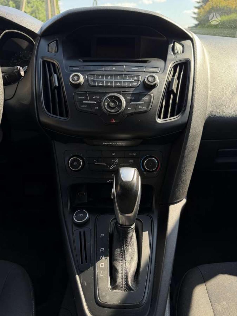 Black Ford Focus 2016 in Vilnius, with an engine capacity of 2.00 L and mileage of 170 thousand km for 4850 €, photo 18 on AUTOMOTO.COM.LV