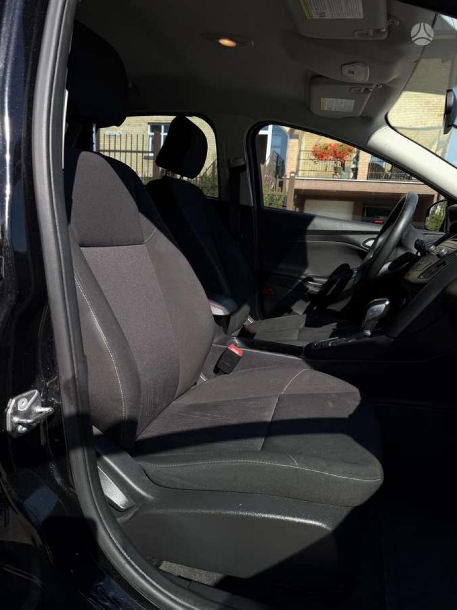 Black Ford Focus 2016 in Vilnius, with an engine capacity of 2.00 L and mileage of 170 thousand km for 4850 €, photo 21 on AUTOMOTO.COM.LV