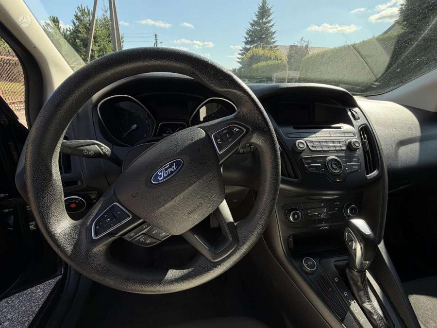 Black Ford Focus 2016 in Vilnius, with an engine capacity of 2.00 L and mileage of 170 thousand km for 4850 €, photo 22 on AUTOMOTO.COM.LV