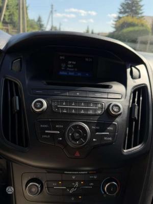 Black Ford Focus 2016 in Vilnius, with an engine capacity of 2.00 L and mileage of 170 thousand km for 4850 €, photo 23 on AUTOMOTO.COM.LV