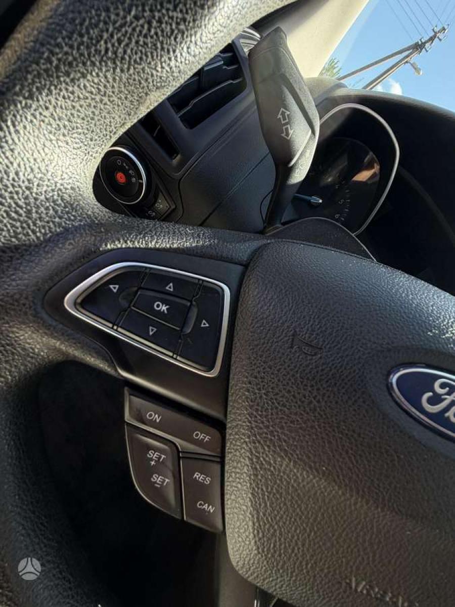 Black Ford Focus 2016 in Vilnius, with an engine capacity of 2.00 L and mileage of 170 thousand km for 4850 €, photo 28 on AUTOMOTO.COM.LV