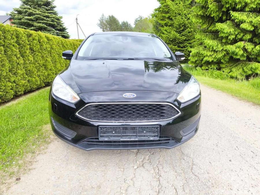 Melns Ford Focus 2016 Rokiškis, ar dzinēja tilpumu 1.00 L un nobraukumu 189 tūkst. km par 3200 €, foto 4 vietnē AUTOMOTO.COM.LV