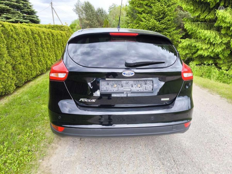 Melns Ford Focus 2016 Rokiškis, ar dzinēja tilpumu 1.00 L un nobraukumu 189 tūkst. km par 3200 €, foto 8 vietnē AUTOMOTO.COM.LV