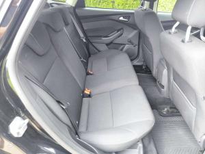 Melns Ford Focus 2016 Rokiškis, ar dzinēja tilpumu 1.00 L un nobraukumu 189 tūkst. km par 3200 €, foto 10 vietnē AUTOMOTO.COM.LV
