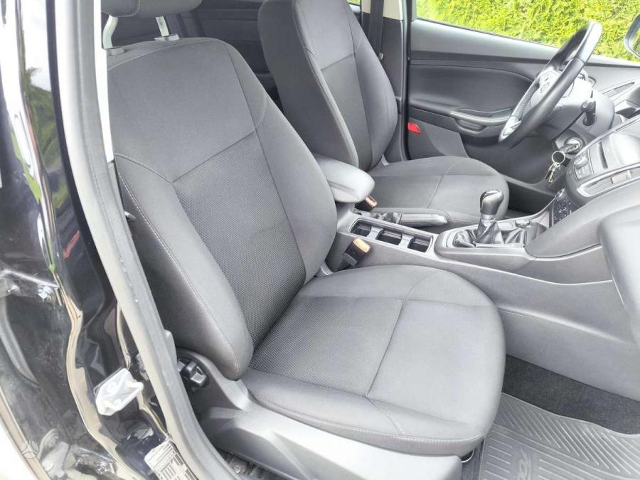 Melns Ford Focus 2016 Rokiškis, ar dzinēja tilpumu 1.00 L un nobraukumu 189 tūkst. km par 3200 €, foto 11 vietnē AUTOMOTO.COM.LV