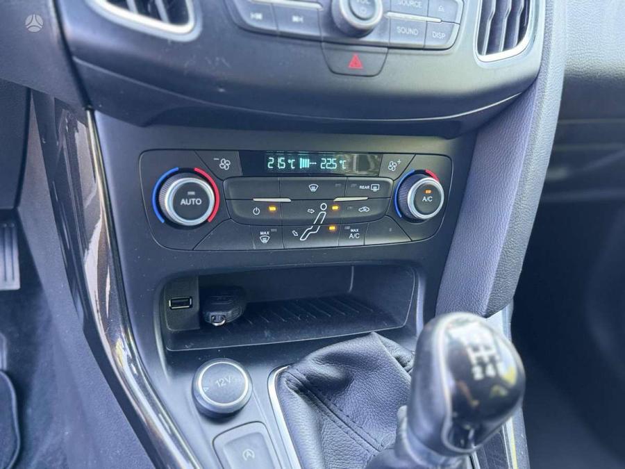 Melns Ford Focus 2016 Tauragė, ar dzinēja tilpumu 1.00 L un nobraukumu 87 tūkst. km par 5700 €, foto 10 vietnē AUTOMOTO.COM.LV