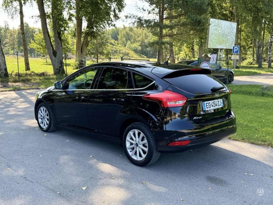 Melns Ford Focus 2016 Tauragė, ar dzinēja tilpumu 1.00 L un nobraukumu 87 tūkst. km par 5700 €, foto 19 vietnē AUTOMOTO.COM.LV