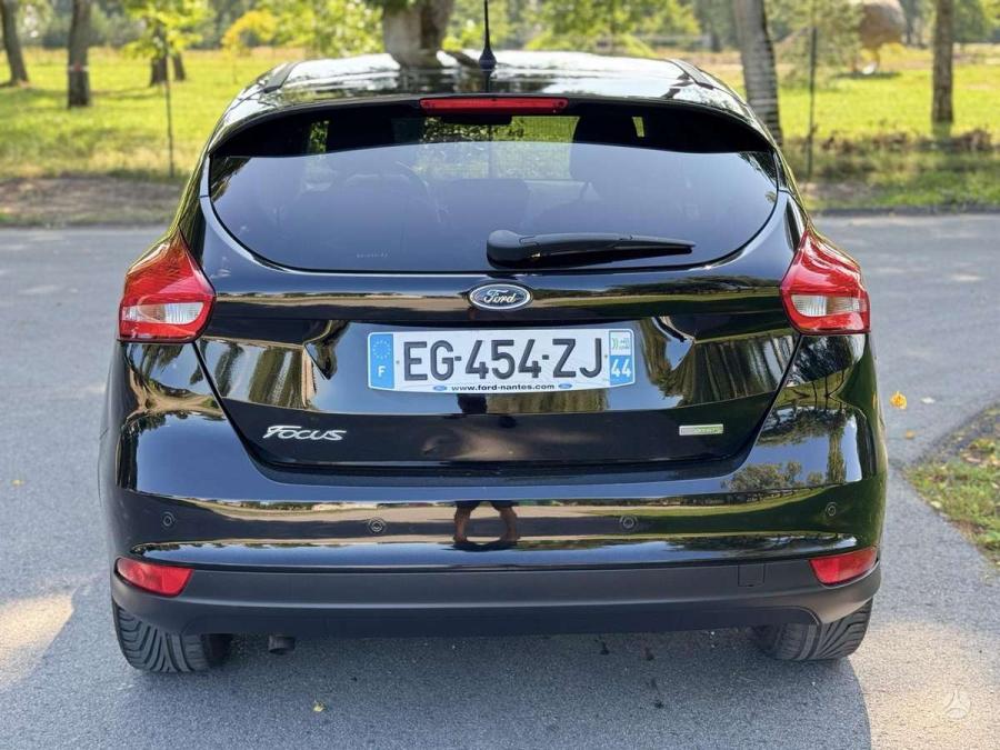 Melns Ford Focus 2016 Tauragė, ar dzinēja tilpumu 1.00 L un nobraukumu 87 tūkst. km par 5700 €, foto 20 vietnē AUTOMOTO.COM.LV