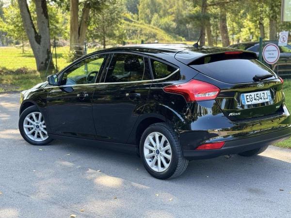 Melns Ford Focus 2016 Tauragė, ar dzinēja tilpumu 1.00 L un nobraukumu 87 tūkst. km par 5500 €, foto 4 vietnē AUTOMOTO.COM.LV