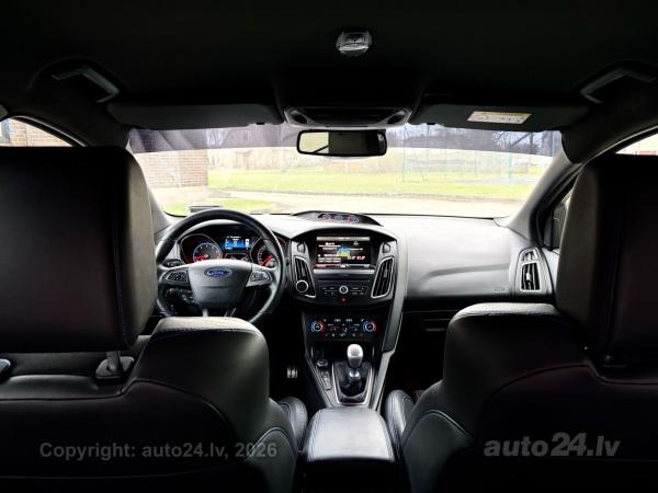 Black Ford Focus 2016 in Tallinn, with an engine capacity of 2.30 L and mileage of 175 thousand km for 19999 €, photo 10 on AUTOMOTO.COM.LV