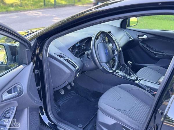 Ford Focus 2016 Tauragė vietnē Melns Ford Focus 2016 Tauragė, ar dzinēja tilpumu 1.00 L un nobraukumu 87 tūkst. km par 5700 €, foto 6 vietnē AUTOMOTO.COM.LV