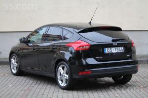 Melns Ford Focus 2016 Ogre, ar dzinēja tilpumu 1.00 L un nobraukumu 89 tūkst. km par 5690 €, foto 7 vietnē AUTOMOTO.COM.LV
