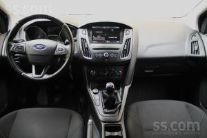 Melns Ford Focus 2016 Ogre, ar dzinēja tilpumu 1.00 L un nobraukumu 89 tūkst. km par 5690 €, foto 8 vietnē AUTOMOTO.COM.LV