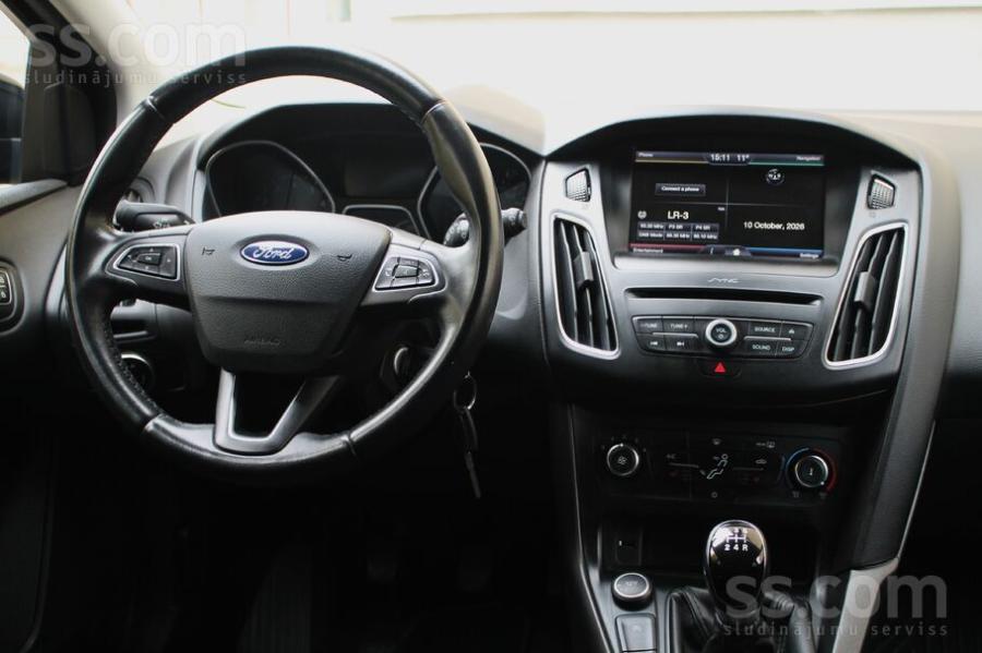 Melns Ford Focus 2016 Ogre, ar dzinēja tilpumu 1.00 L un nobraukumu 89 tūkst. km par 5690 €, foto 9 vietnē AUTOMOTO.COM.LV