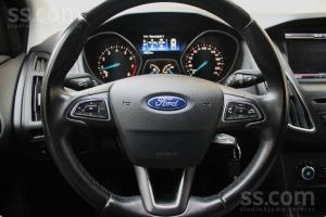 Melns Ford Focus 2016 Ogre, ar dzinēja tilpumu 1.00 L un nobraukumu 89 tūkst. km par 5690 €, foto 12 vietnē AUTOMOTO.COM.LV