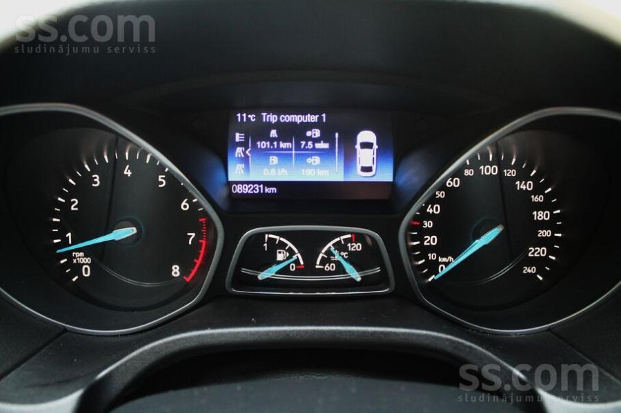 Melns Ford Focus 2016 Ogre, ar dzinēja tilpumu 1.00 L un nobraukumu 89 tūkst. km par 5690 €, foto 13 vietnē AUTOMOTO.COM.LV
