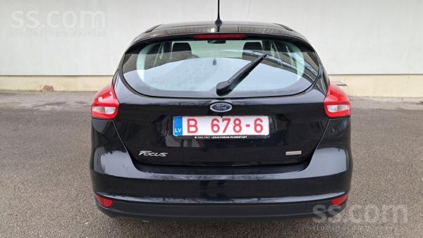 Melns Ford Focus 2017 Ogre, ar dzinēja tilpumu 1.00 L un nobraukumu 99 tūkst. km par 6350 €, foto 7 vietnē AUTOMOTO.COM.LV