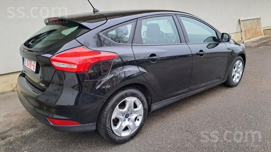 Black Ford Focus 2017 in Ogre, with an engine capacity of 1.00 L and mileage of 99 thousand km for 6450 €, photo 2 on AUTOMOTO.COM.LV
