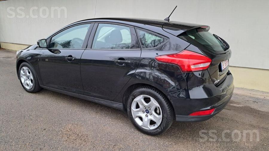 Black Ford Focus 2017 in Ogre, with an engine capacity of 1.00 L and mileage of 99 thousand km for 6450 €, photo 4 on AUTOMOTO.COM.LV