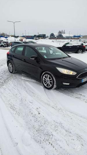 Melns Ford Focus 2017 Tauragė, ar dzinēja tilpumu 1.00 L un nobraukumu 92 tūkst. km par 5400 €, foto 6 vietnē AUTOMOTO.COM.LV