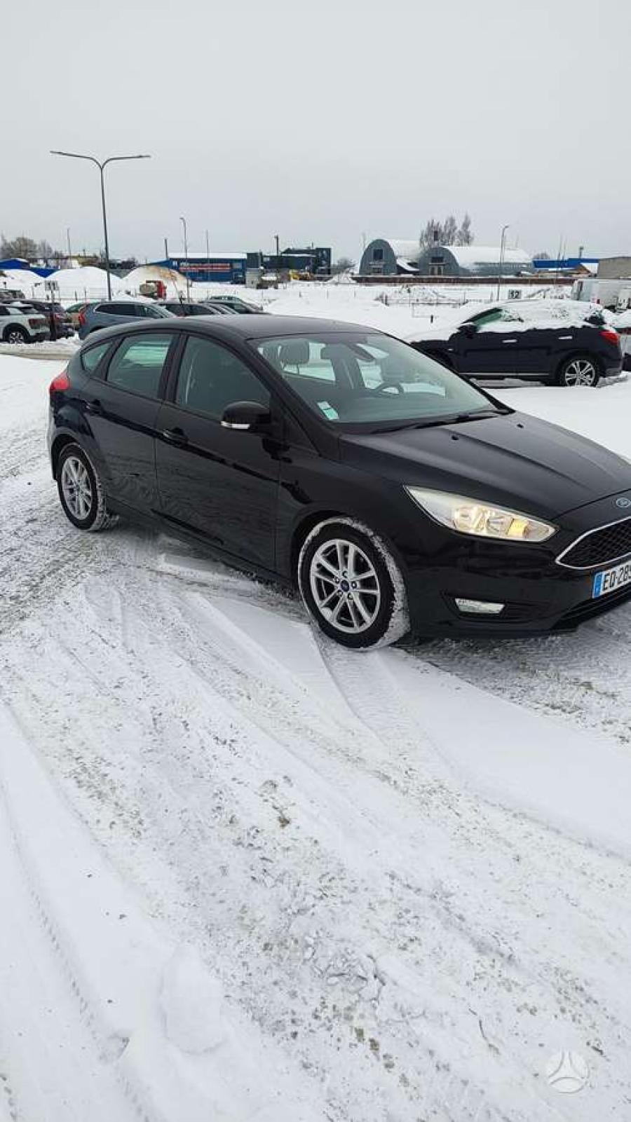 Melns Ford Focus 2017 Tauragė, ar dzinēja tilpumu 1.00 L un nobraukumu 92 tūkst. km par 5400 €, foto 6 vietnē AUTOMOTO.COM.LV