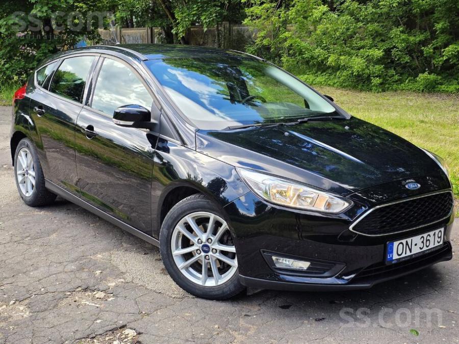 Black Ford Focus 2017 in Riga, with an engine capacity of 1.00 L and mileage of 40 thousand km for 7500 €, photo 1 on AUTOMOTO.COM.LV