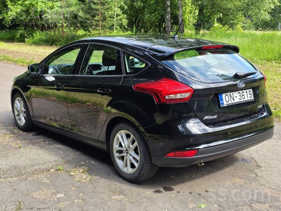 Black Ford Focus 2017 in Riga, with an engine capacity of 1.00 L and mileage of 40 thousand km for 7500 €, photo 7 on AUTOMOTO.COM.LV