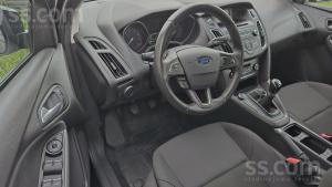 Black Ford Focus 2017 in Riga, with an engine capacity of 1.00 L and mileage of 40 thousand km for 7500 €, photo 10 on AUTOMOTO.COM.LV