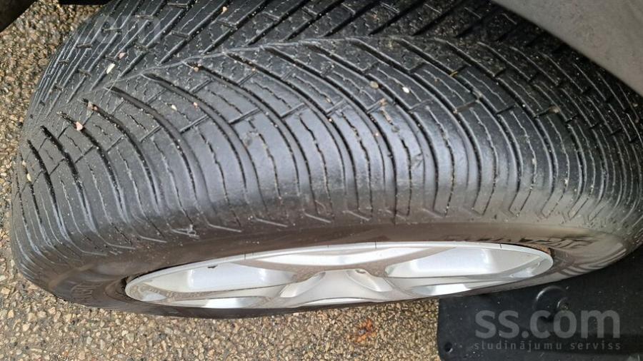 Черный Форд Фокус 2017 в Огре, объемом двигателя 1.00 л и пробегом 99 тыс. км за 5950 €, фото 26 на AUTOMOTO.COM.LV