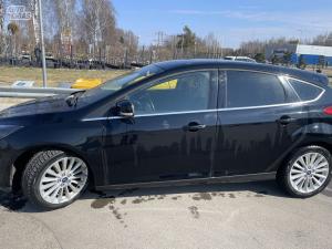Melns Ford Focus 2017 Utena, ar dzinēja tilpumu 1.00 L un nobraukumu 251 tūkst. km par 4900 €, foto 5 vietnē AUTOMOTO.COM.LV