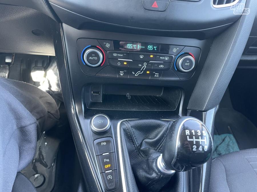 Melns Ford Focus 2017 Utena, ar dzinēja tilpumu 1.00 L un nobraukumu 251 tūkst. km par 4900 €, foto 8 vietnē AUTOMOTO.COM.LV