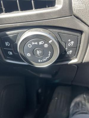 Melns Ford Focus 2017 Utena, ar dzinēja tilpumu 1.00 L un nobraukumu 251 tūkst. km par 4900 €, foto 10 vietnē AUTOMOTO.COM.LV
