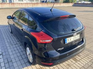 Black Ford Focus 2017 in Riga, with an engine capacity of 1.00 L and mileage of 128 thousand km for 5950 €, photo 5 on AUTOMOTO.COM.LV