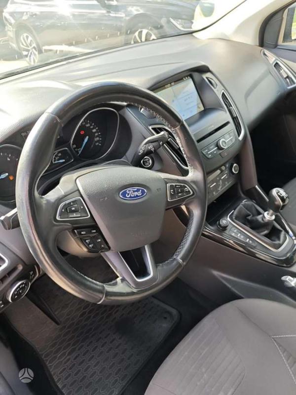 Melns Ford Focus 2017 Kauņa, ar dzinēja tilpumu 1.50 L un nobraukumu 265 tūkst. km par 4999 €, foto 10 vietnē AUTOMOTO.COM.LV
