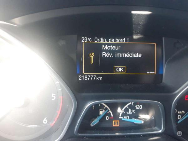 Black Ford Focus 2017 in Taurage, with an engine capacity of 1.50 L and mileage of 219 thousand km for 3000 €, photo 7 on AUTOMOTO.COM.LV
