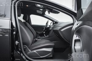 Melns Ford Focus 2018 Rīga, ar dzinēja tilpumu 1.00 L un nobraukumu 125 tūkst. km par 9250 €, foto 11 vietnē AUTOMOTO.COM.LV