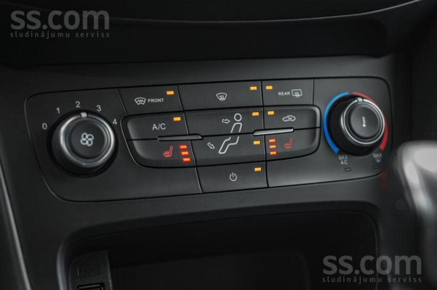 Melns Ford Focus 2018 Rīga, ar dzinēja tilpumu 1.00 L un nobraukumu 125 tūkst. km par 9250 €, foto 23 vietnē AUTOMOTO.COM.LV