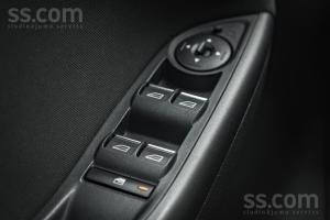 Melns Ford Focus 2018 Rīga, ar dzinēja tilpumu 1.00 L un nobraukumu 125 tūkst. km par 9250 €, foto 30 vietnē AUTOMOTO.COM.LV