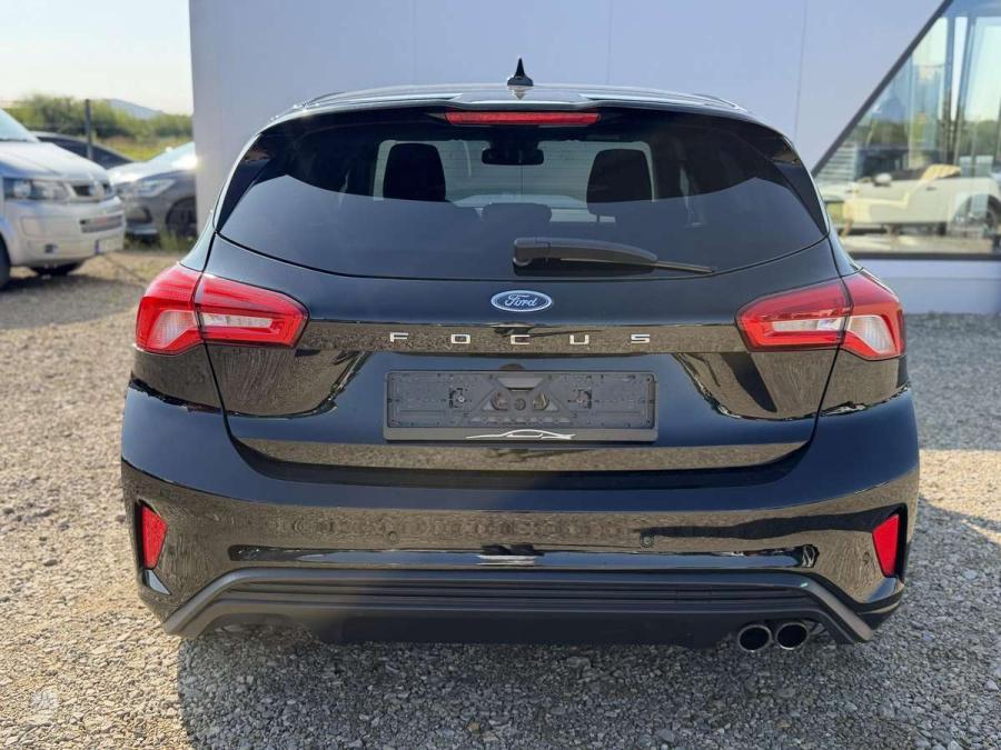 Melns Ford Focus 2018 Šauļi, ar dzinēja tilpumu 1.00 L un nobraukumu 168 tūkst. km par 8250 €, foto 7 vietnē AUTOMOTO.COM.LV