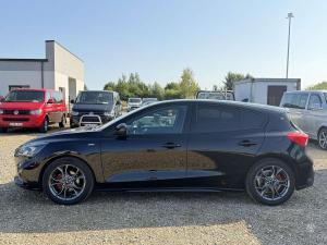 Melns Ford Focus 2018 Šauļi, ar dzinēja tilpumu 1.00 L un nobraukumu 168 tūkst. km par 8250 €, foto 10 vietnē AUTOMOTO.COM.LV