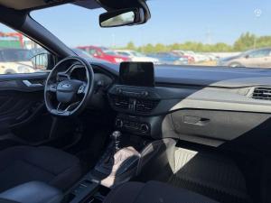 Melns Ford Focus 2018 Šauļi, ar dzinēja tilpumu 1.00 L un nobraukumu 168 tūkst. km par 8250 €, foto 15 vietnē AUTOMOTO.COM.LV