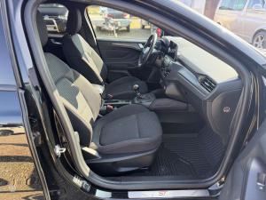 Melns Ford Focus 2018 Šauļi, ar dzinēja tilpumu 1.00 L un nobraukumu 168 tūkst. km par 8250 €, foto 16 vietnē AUTOMOTO.COM.LV