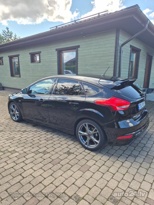 Форд Фокус 2018 в Кейла на AUTOMOTO.COM.LV Черный Форд Фокус 2018 в Кейла, объемом двигателя 1.00 л и пробегом 250 тыс. км за 6800 €, фото 5 на AUTOMOTO.COM.LV