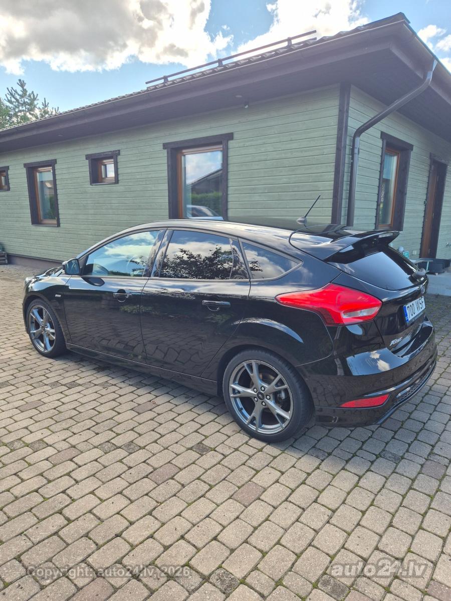 Black Ford Focus 2018 in Keila, with an engine capacity of 1.00 L and mileage of 250 thousand km for 6800 €, photo 5 on AUTOMOTO.COM.LV