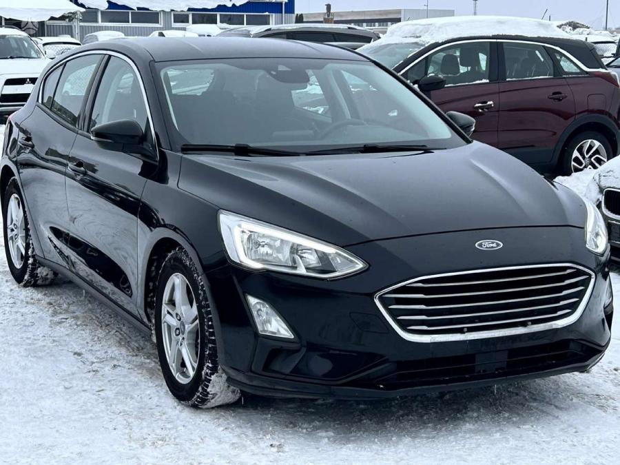 Black Ford Focus 2019 in Kretinga, with an engine capacity of 1.00 L and mileage of 116 thousand km for 7900 €, photo 1 on AUTOMOTO.COM.LV