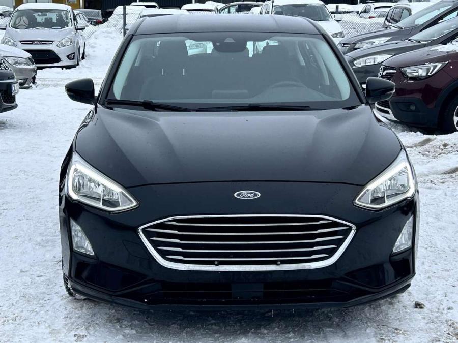 Black Ford Focus 2019 in Kretinga, with an engine capacity of 1.00 L and mileage of 116 thousand km for 7900 €, photo 3 on AUTOMOTO.COM.LV