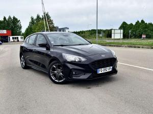Melns Ford Focus 2019 Panevēža, ar dzinēja tilpumu 1.50 L un nobraukumu 211 tūkst. km par 8790 €, foto  vietnē AUTOMOTO.COM.LV