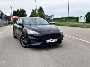 Black Ford Focus 2019 in Panevezys, with an engine capacity of 1.50 L and mileage of 211 thousand km for 8790 €, photo 5 on AUTOMOTO.COM.LV