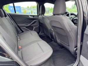 Black Ford Focus 2019 in Panevezys, with an engine capacity of 1.50 L and mileage of 211 thousand km for 8790 €, photo 14 on AUTOMOTO.COM.LV